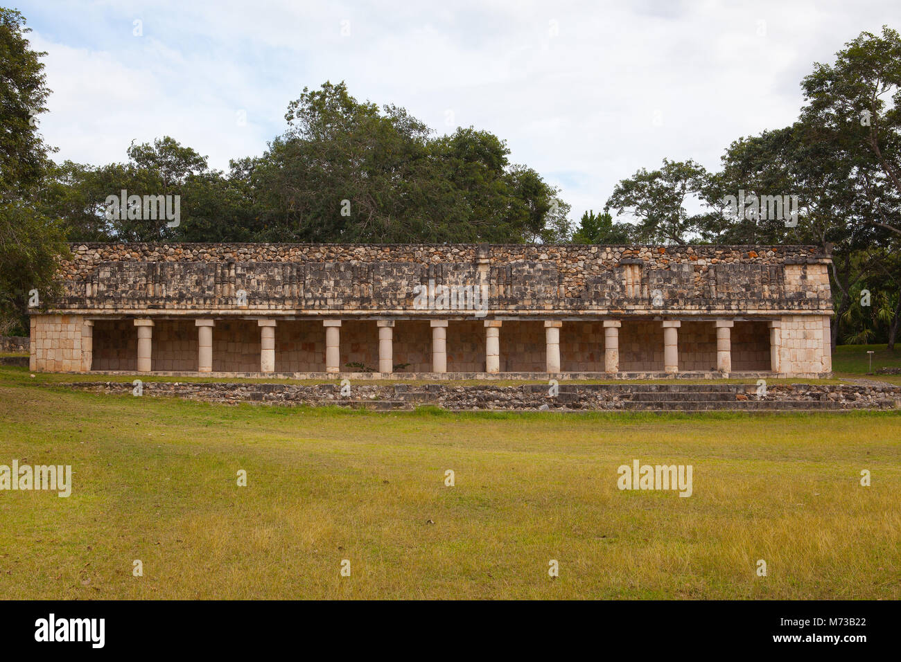 Pyramide in maya ruinen -Fotos und -Bildmaterial in hoher Auflösung – Alamy