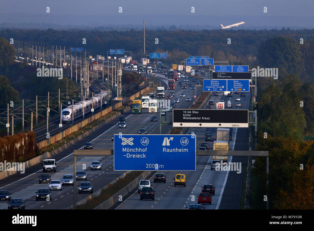 Autobahn schilder deutschland -Fotos und -Bildmaterial in hoher ...
