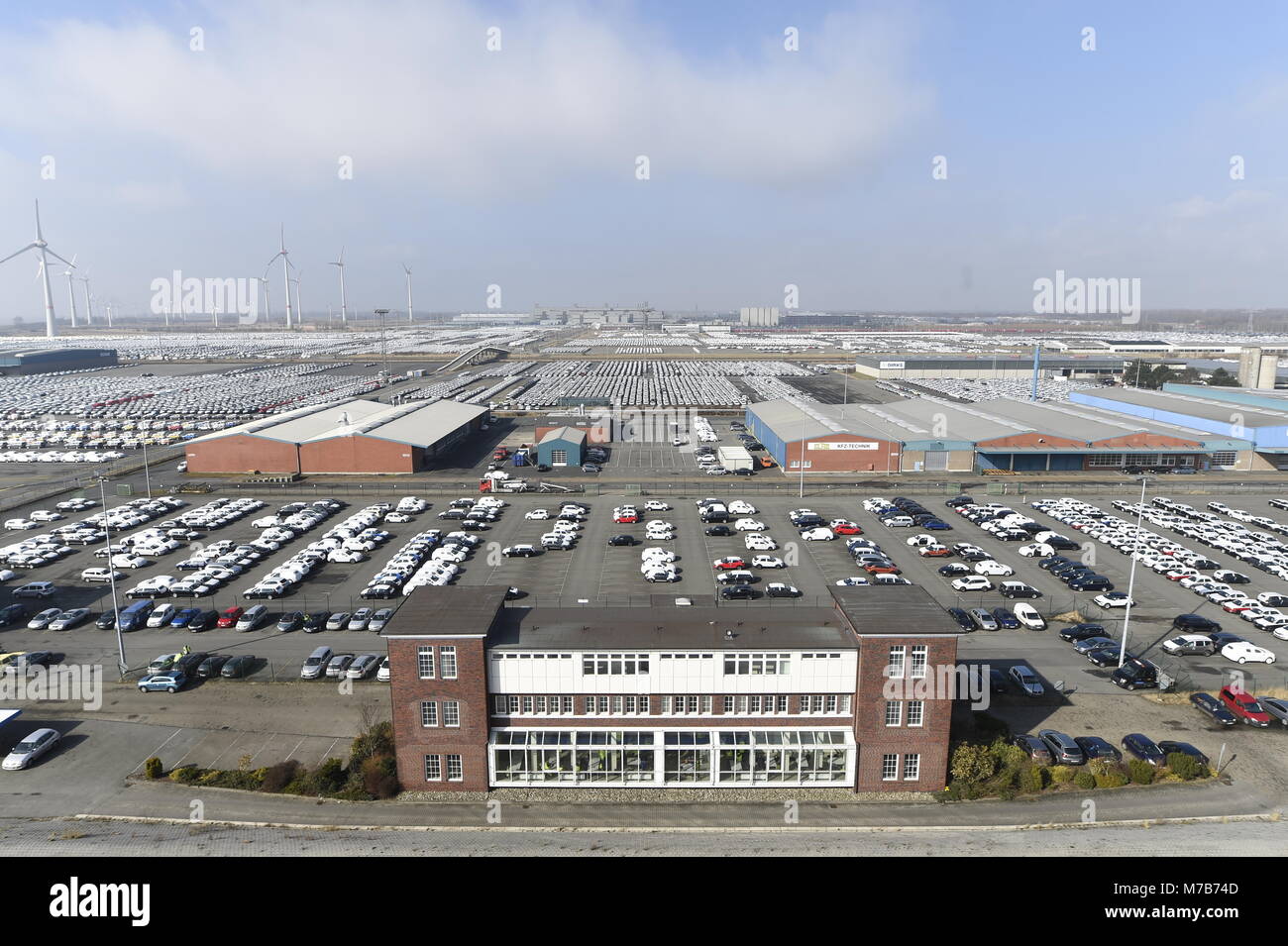 Emden car export -Fotos und -Bildmaterial in hoher Auflösung – Alamy