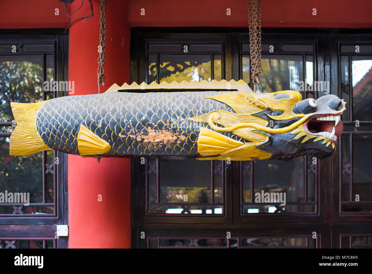 Fish sculpture china -Fotos und -Bildmaterial in hoher Auflösung – Alamy