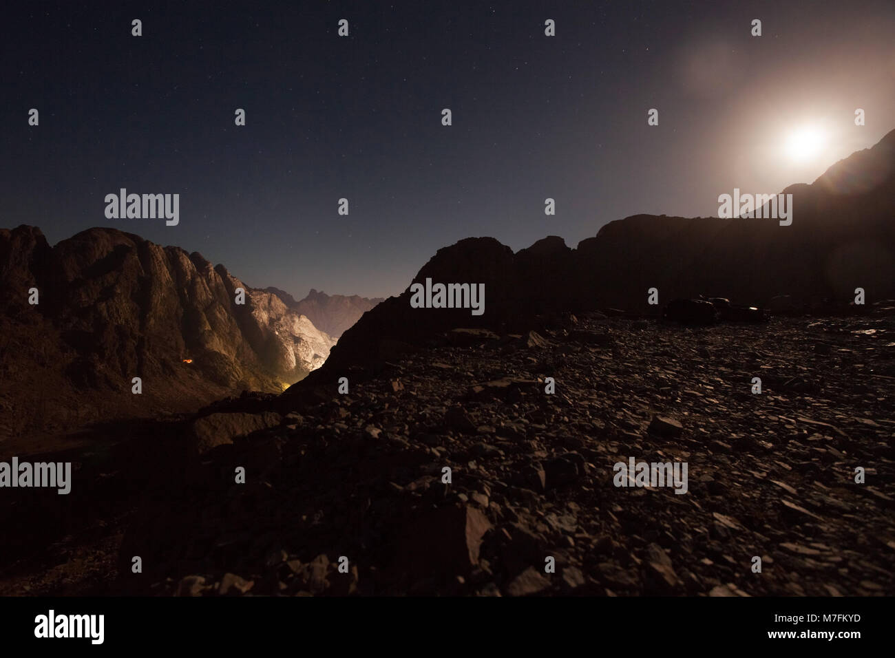 Sinai gebirge bei nacht -Fotos und -Bildmaterial in hoher Auflösung – Alamy
