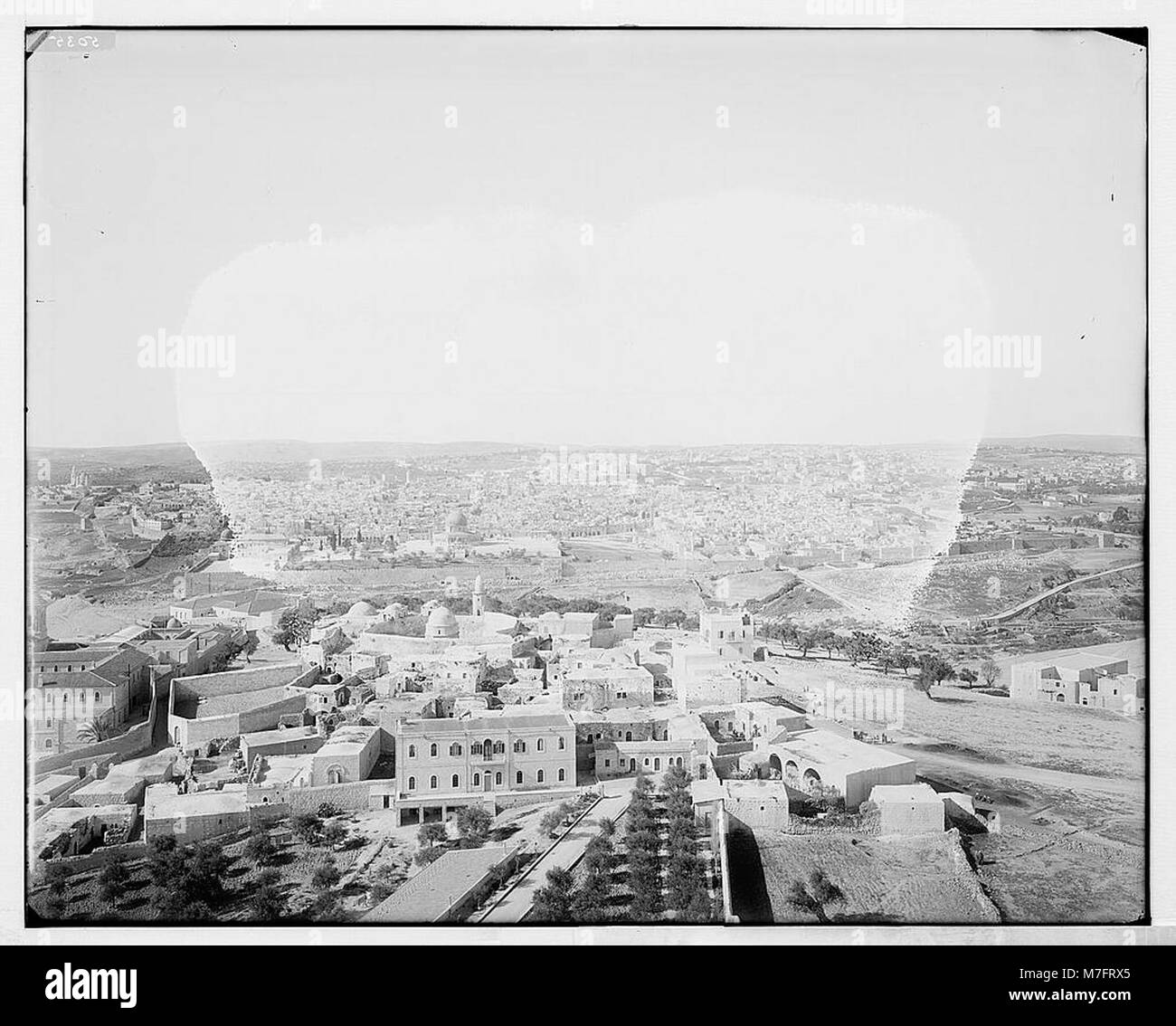 Dieses Bild bietet einen Blick auf den Ölberg und Jerusalem vom Turm ...