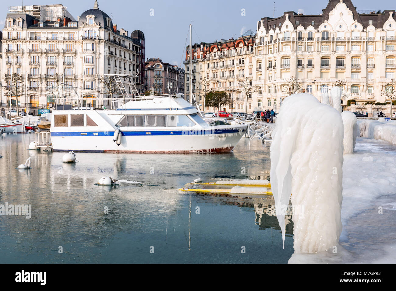 Genfersee winter -Fotos und -Bildmaterial in hoher Auflösung – Alamy
