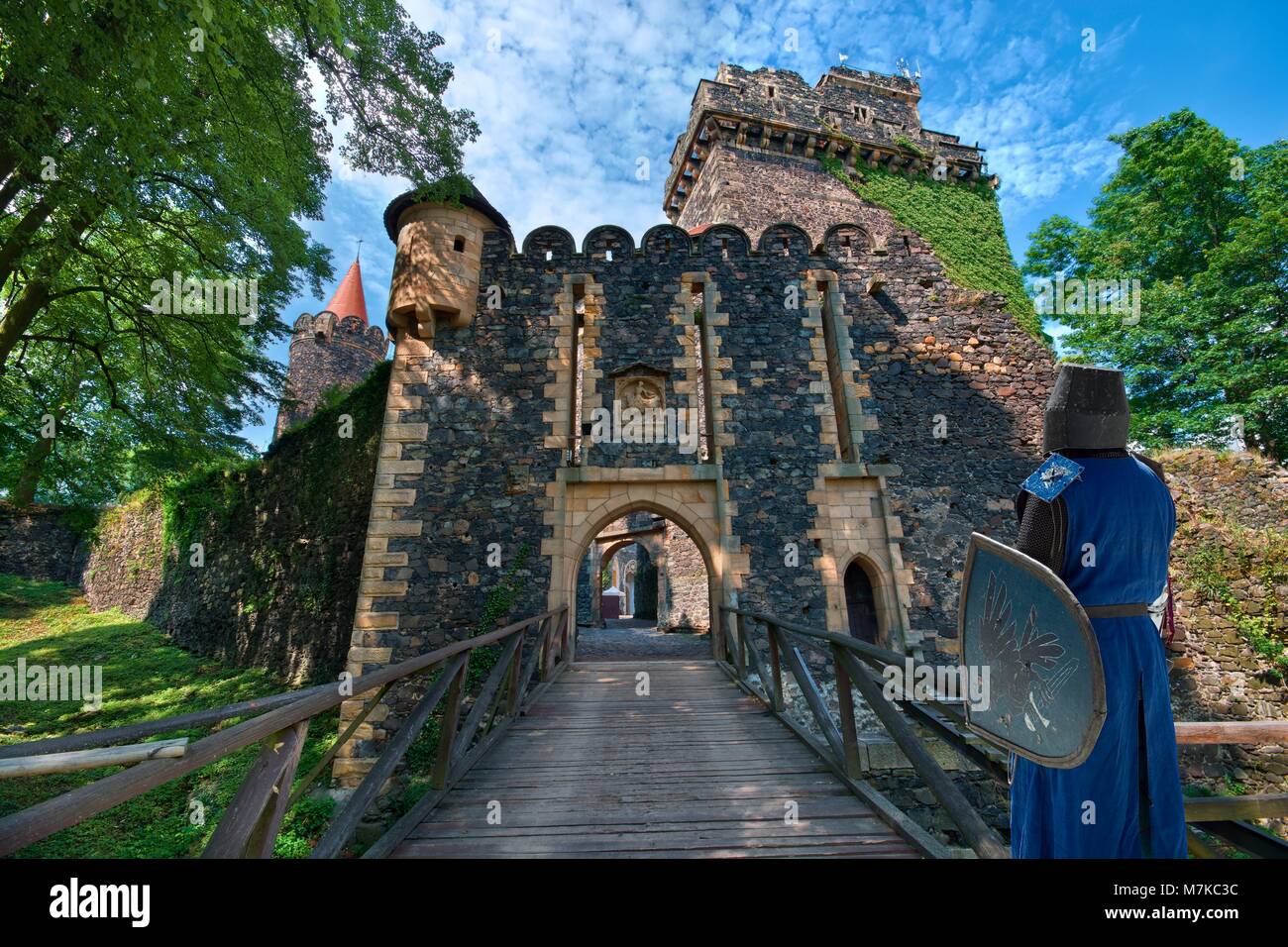 Mittelalterliche Ritter von Eingang portal Gothic-Renaissance stil ...