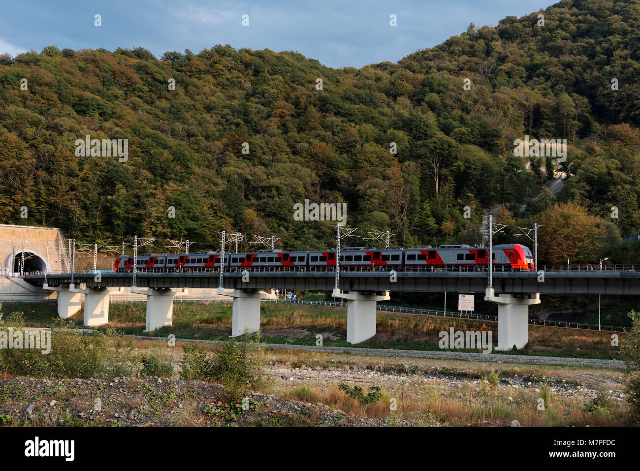 Krasnaja Poljana, Sochi, Russland - 30. September 2015 ...
