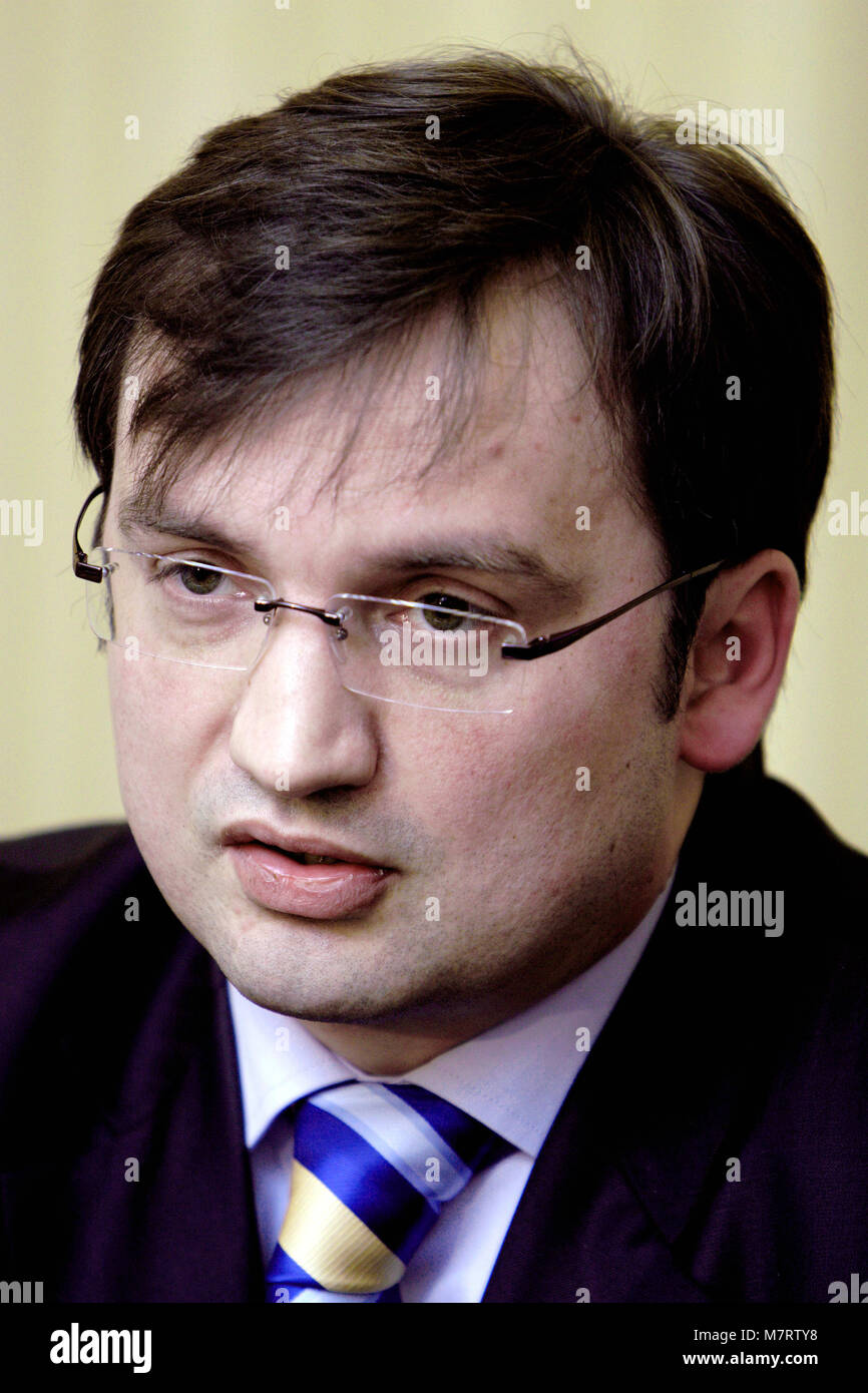 Zbigniew ziobro -Fotos und -Bildmaterial in hoher Auflösung – Alamy