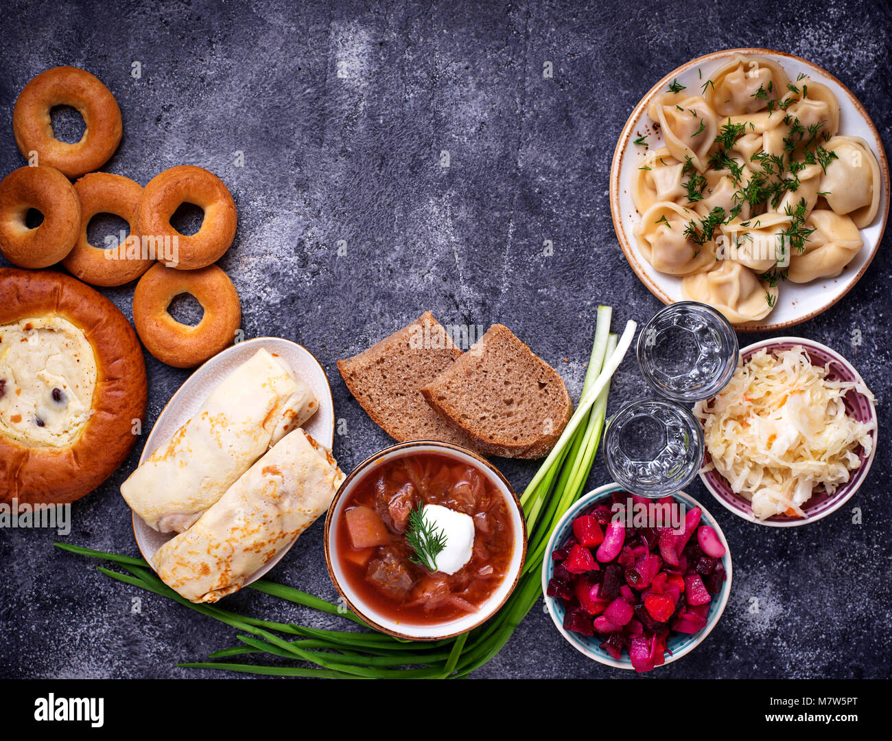 Russisches Essen Stockfotos und -bilder Kaufen - Alamy