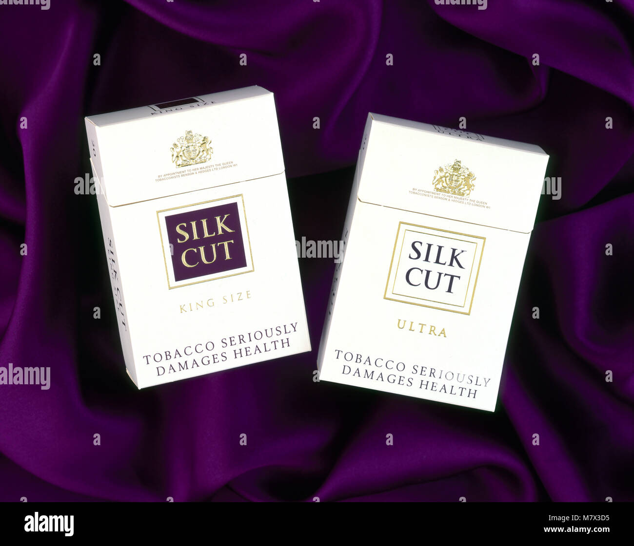Silk cut cigarette -Fotos und -Bildmaterial in hoher Auflösung – Alamy
