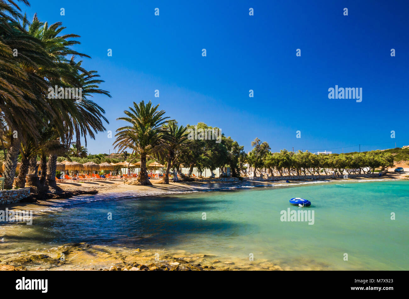 Agia Irini Beach, Insel Paros, Griechenland. Wunderschöne griechische ...