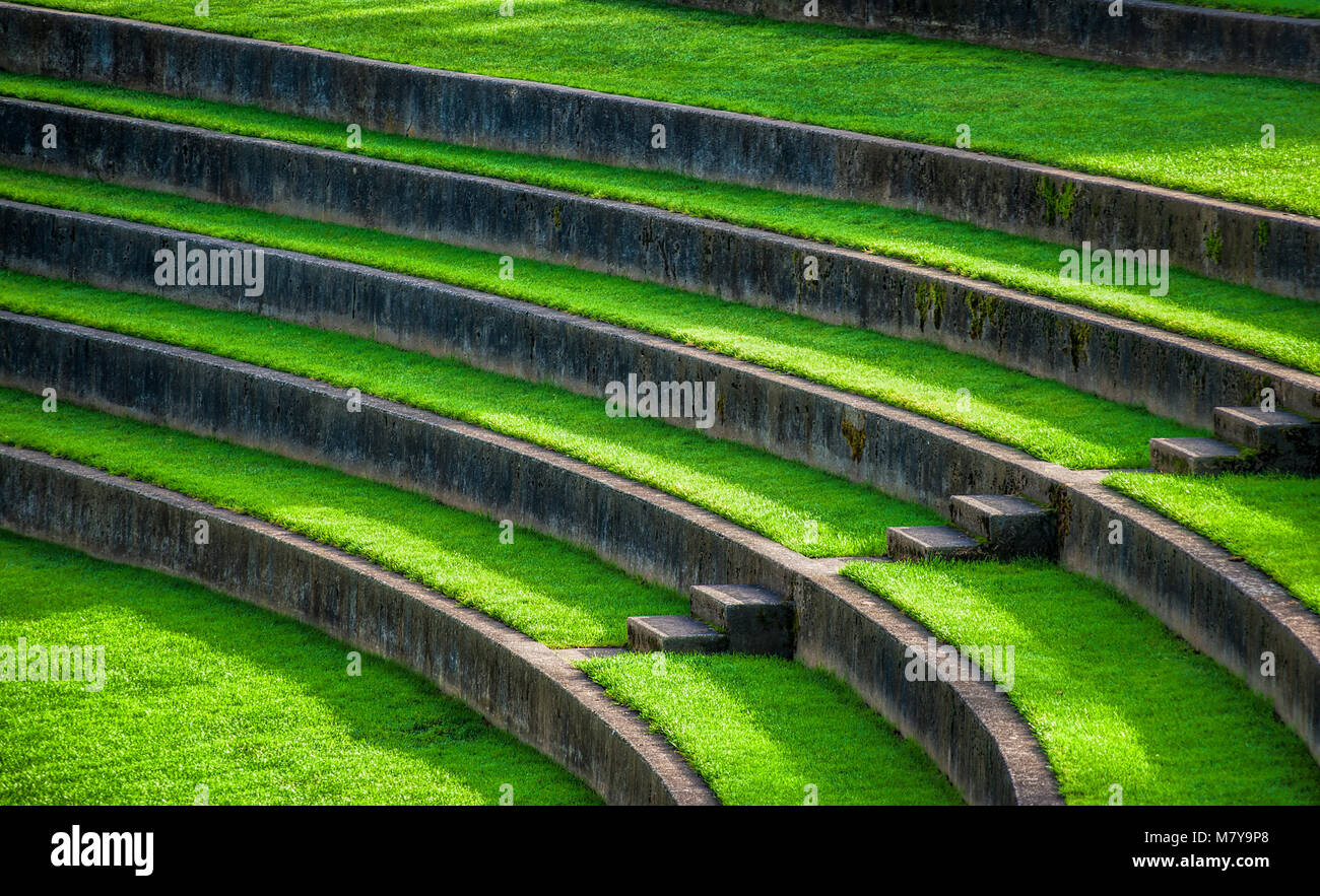 Gras amphitheater -Fotos und -Bildmaterial in hoher Auflösung – Alamy