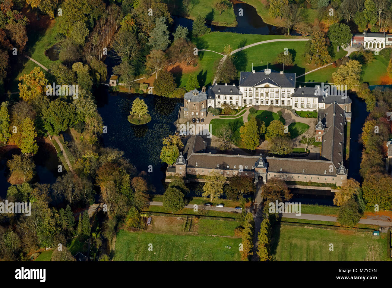 Luftaufnahme, Angermund, Schloss Heltorf, Wasserburg, Düsseldorf ...