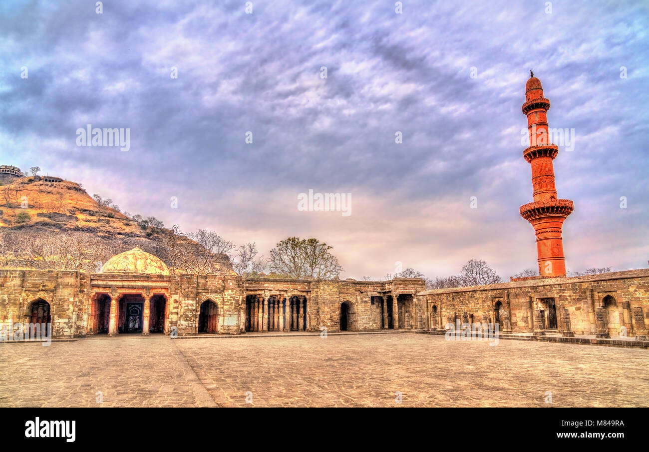Bharat mata tempel -Fotos und -Bildmaterial in hoher Auflösung – Alamy