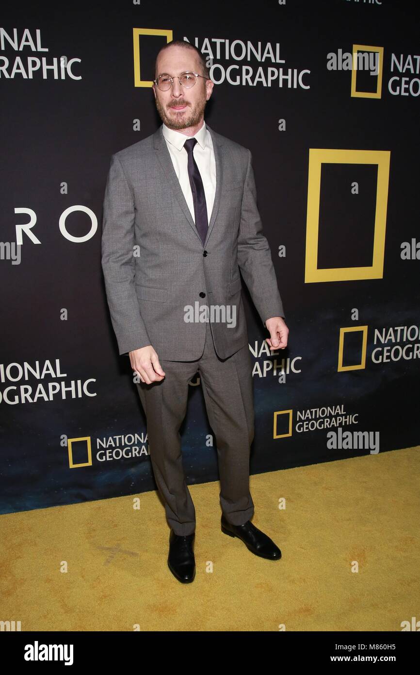 New York, NY, USA. 14 Mär, 2018. Darren Aronofsky in der Ankunftshalle ...