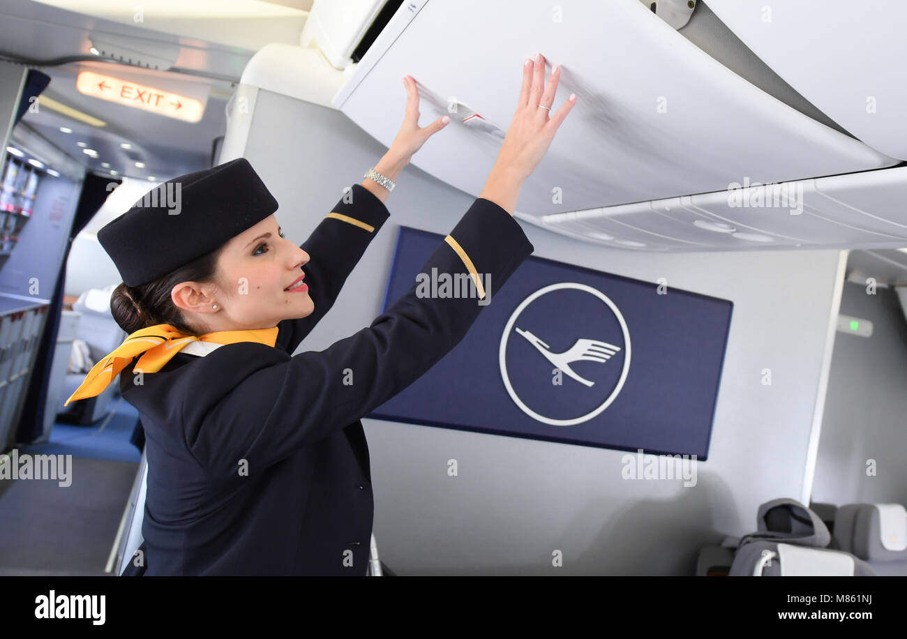 14 März 2018, Deutschland, Frankfurt am Main: Lufthansa Flight ...
