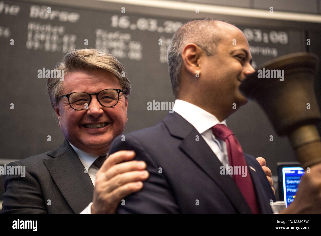 16 März 2018, Deutschland, Frankfurt/Main: Theodor Weimer (L-R), CEO ...