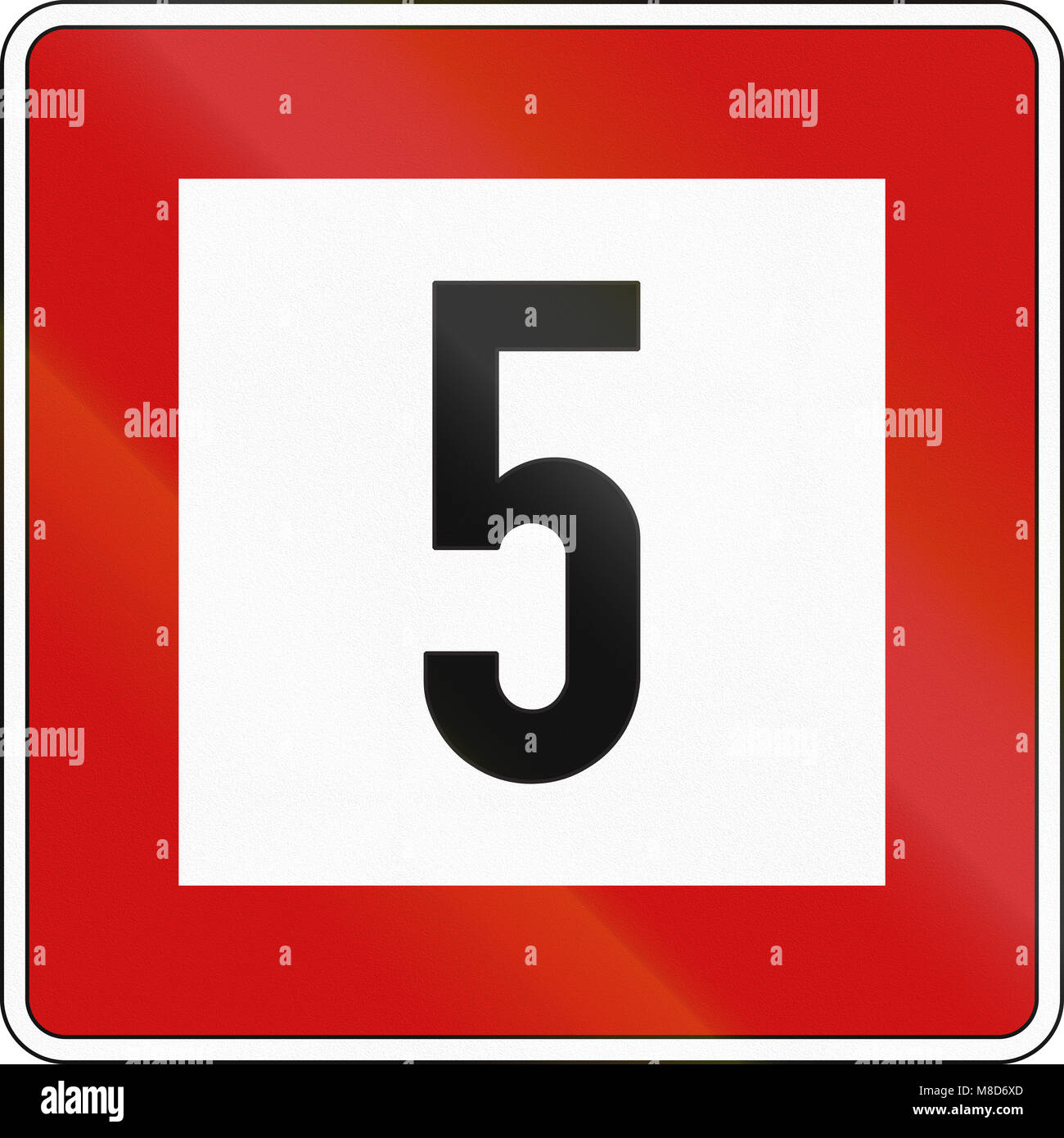 Minimum speed sign -Fotos und -Bildmaterial in hoher Auflösung – Alamy