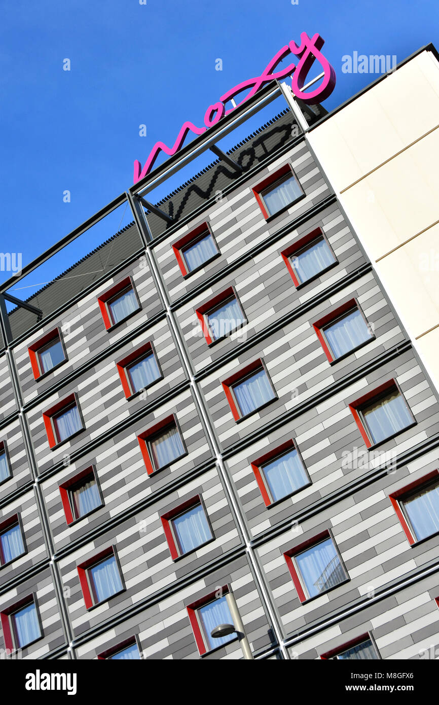 Moxy marriott -Fotos und -Bildmaterial in hoher Auflösung – Alamy