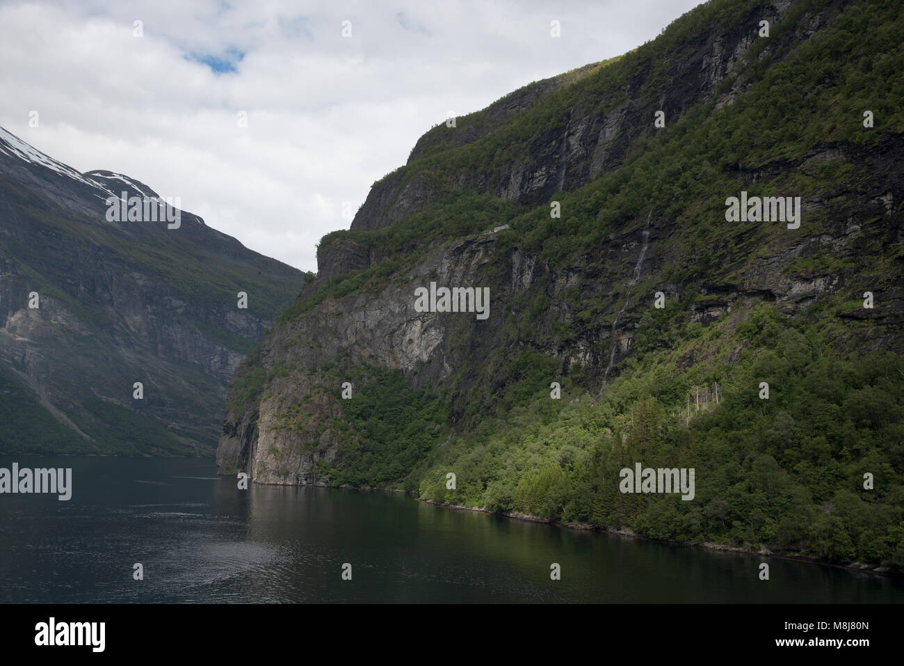 Berg fjell landschaft -Fotos und -Bildmaterial in hoher Auflösung – Alamy