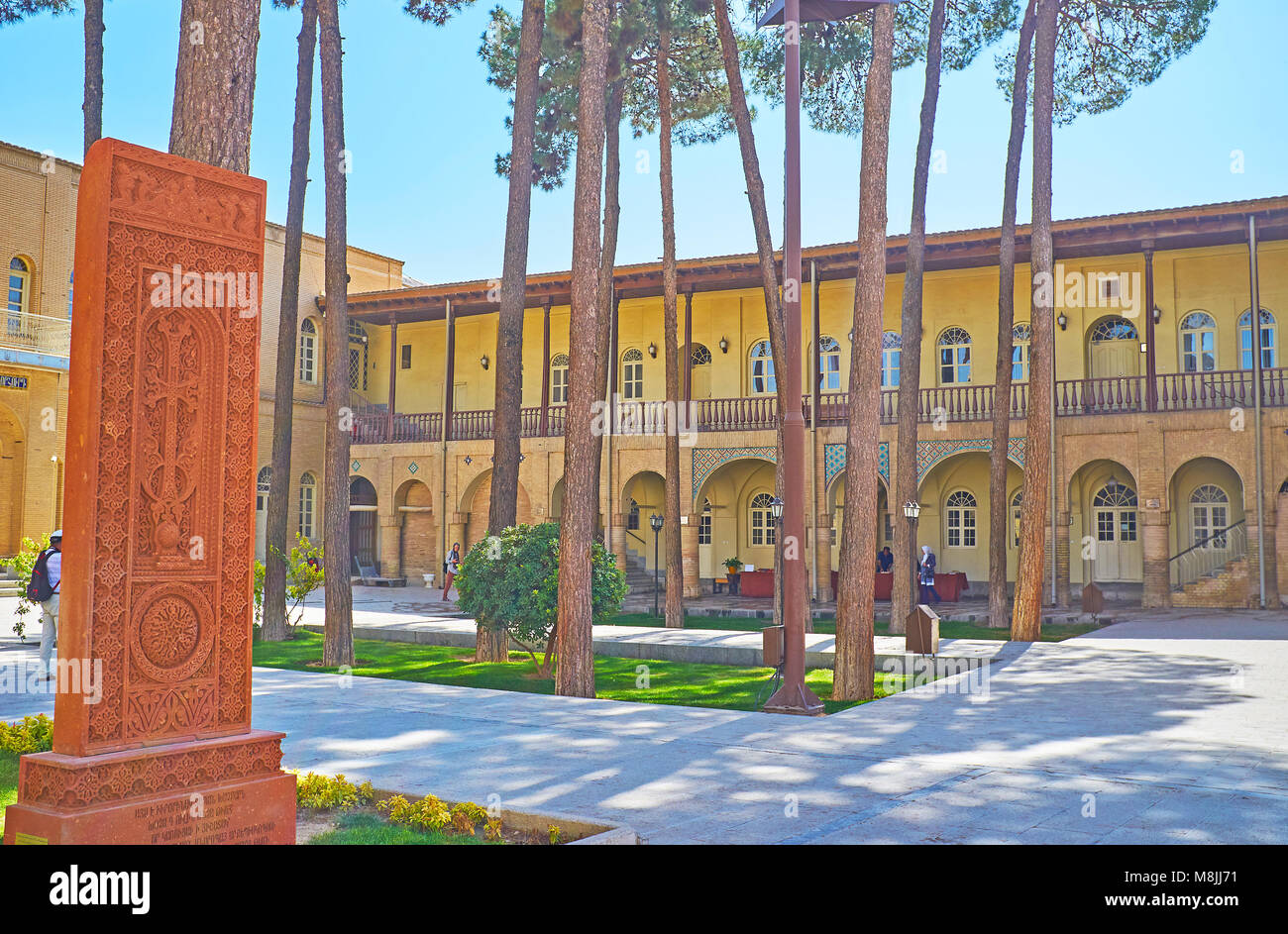 ISFAHAN, IRAN - Oktober 20,2017: Der Hof des (heiligen Erlöser) Vank ...
