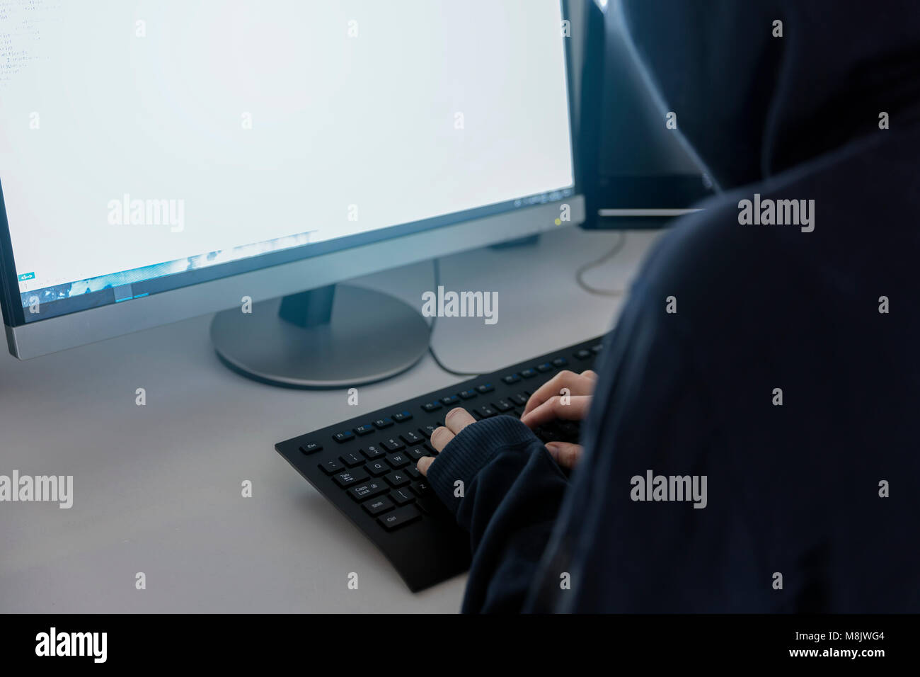 Anonyme technik -Fotos und -Bildmaterial in hoher Auflösung – Alamy