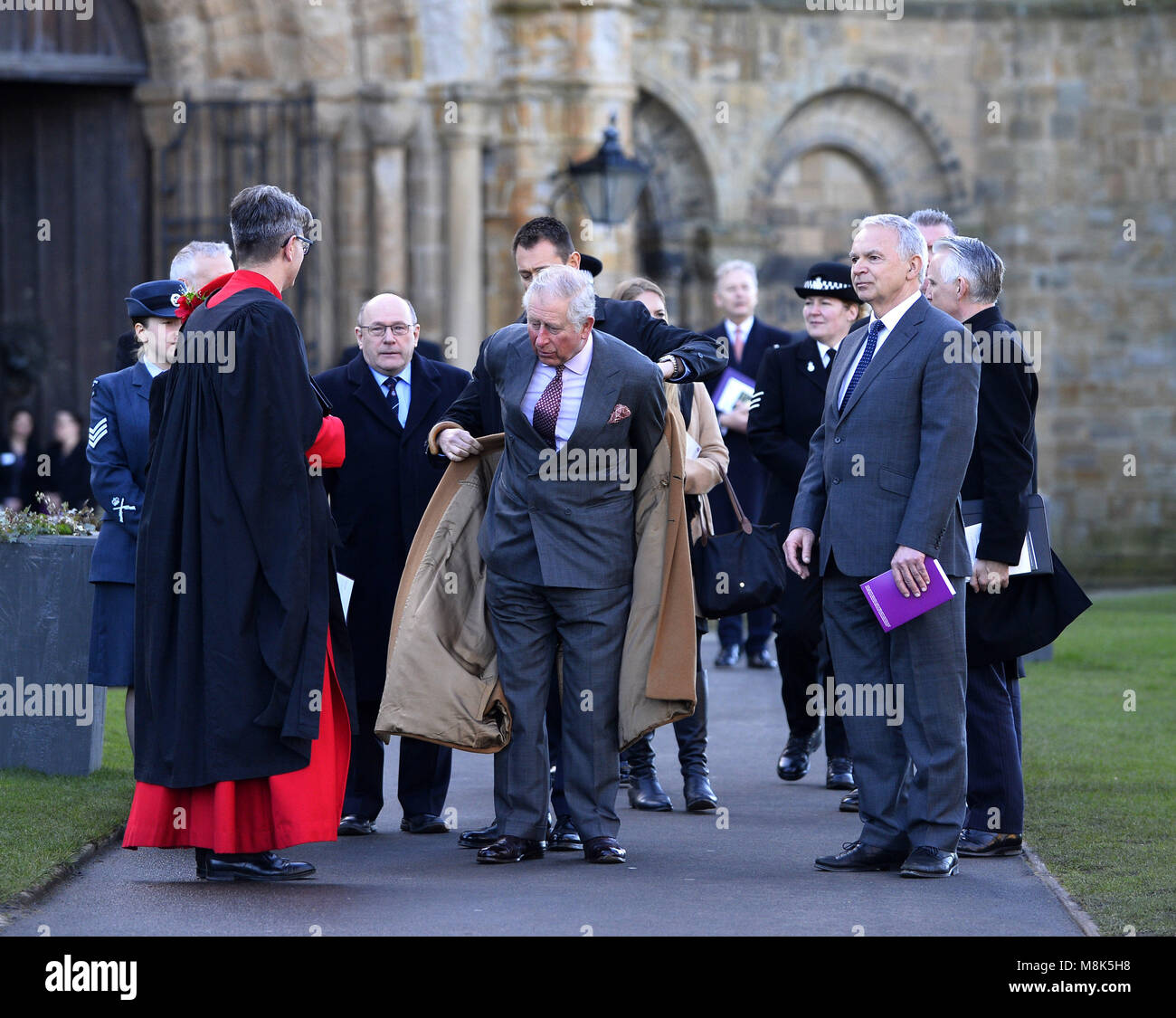 Prinz Charles bei Durham Kathedrale auf der ersten Station seiner Tour ...