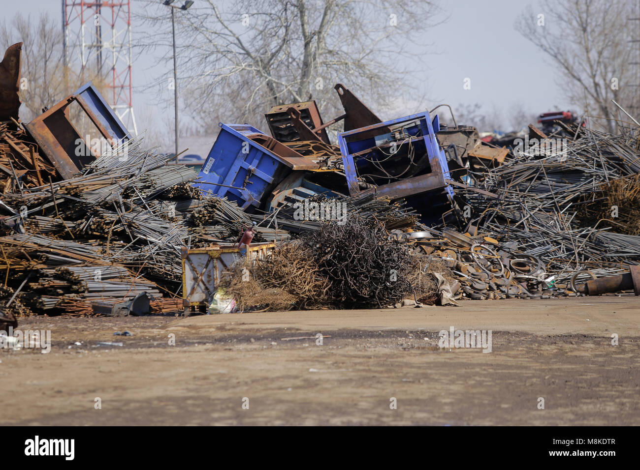 Fahrzeug schrottplatz -Fotos und -Bildmaterial in hoher Auflösung – Alamy