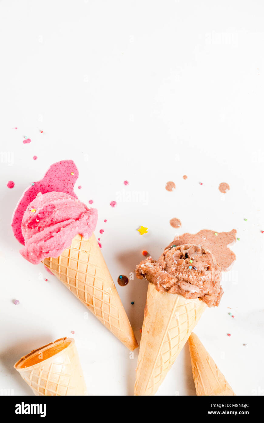 Eis In Der Waffel Stockfotos und -bilder Kaufen - Alamy
