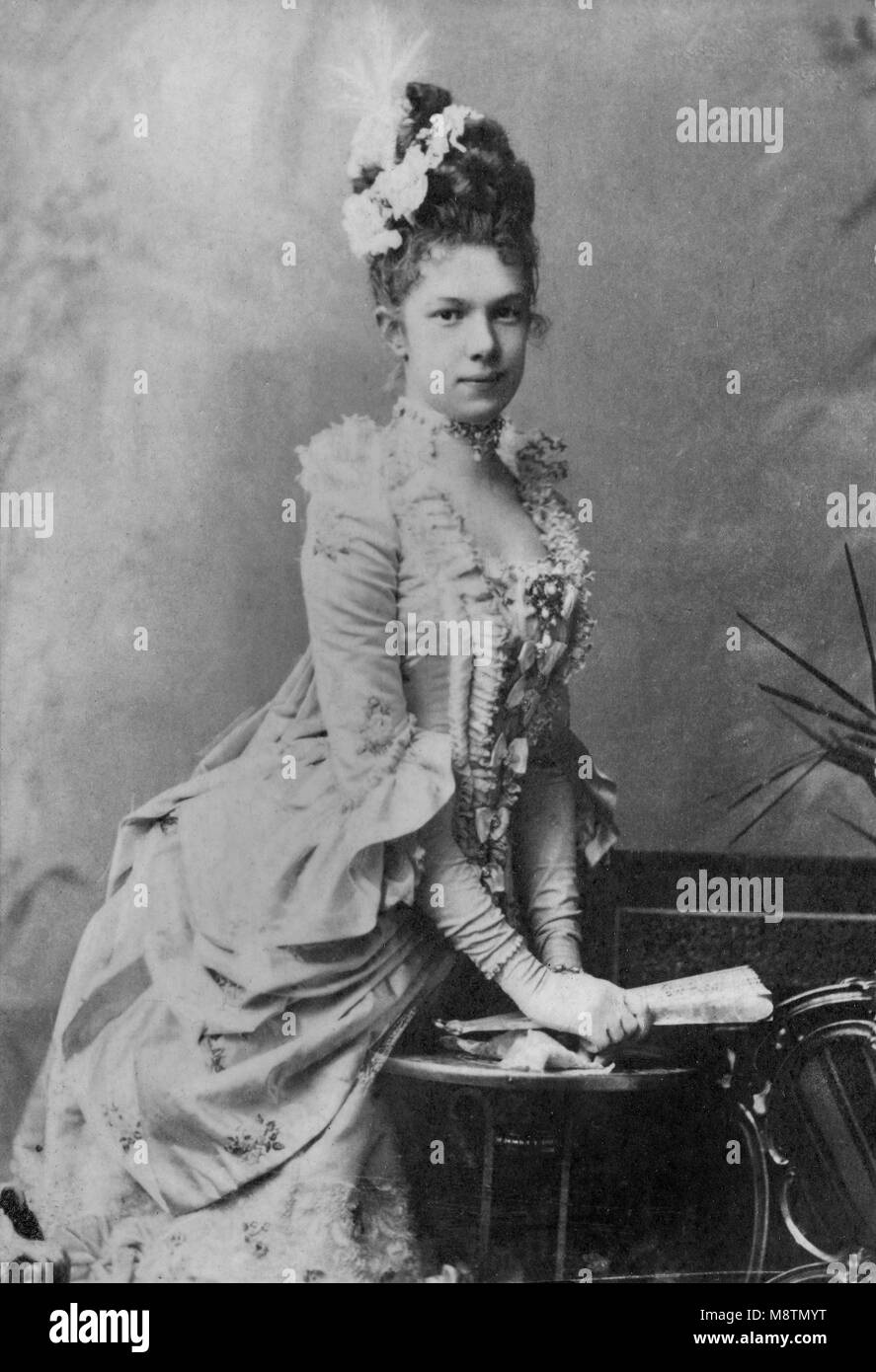 Portrait von Marie Valerie, Prinzessin von Österreich Ungarn (1868 ...