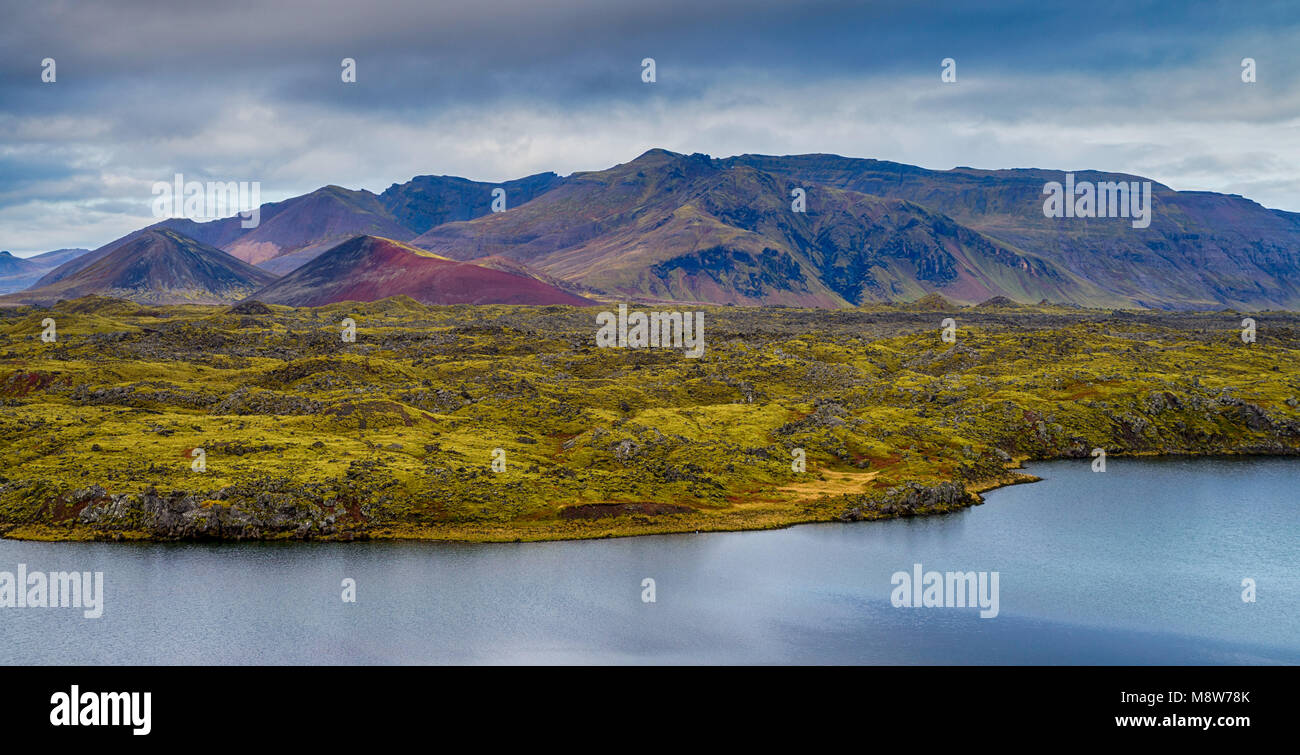 Island landschaft -Fotos und -Bildmaterial in hoher Auflösung – Alamy