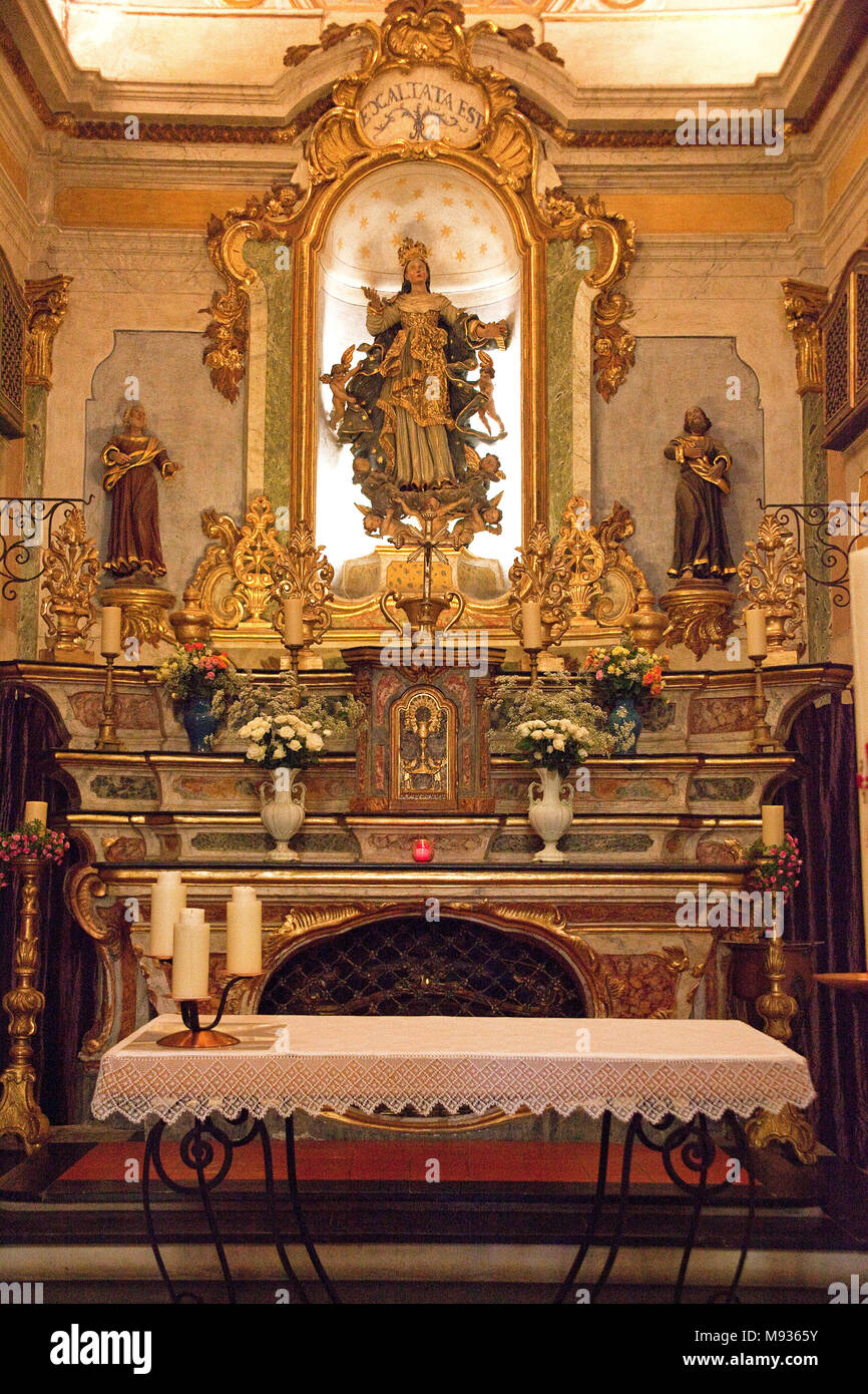 Church village altar -Fotos und -Bildmaterial in hoher Auflösung – Alamy