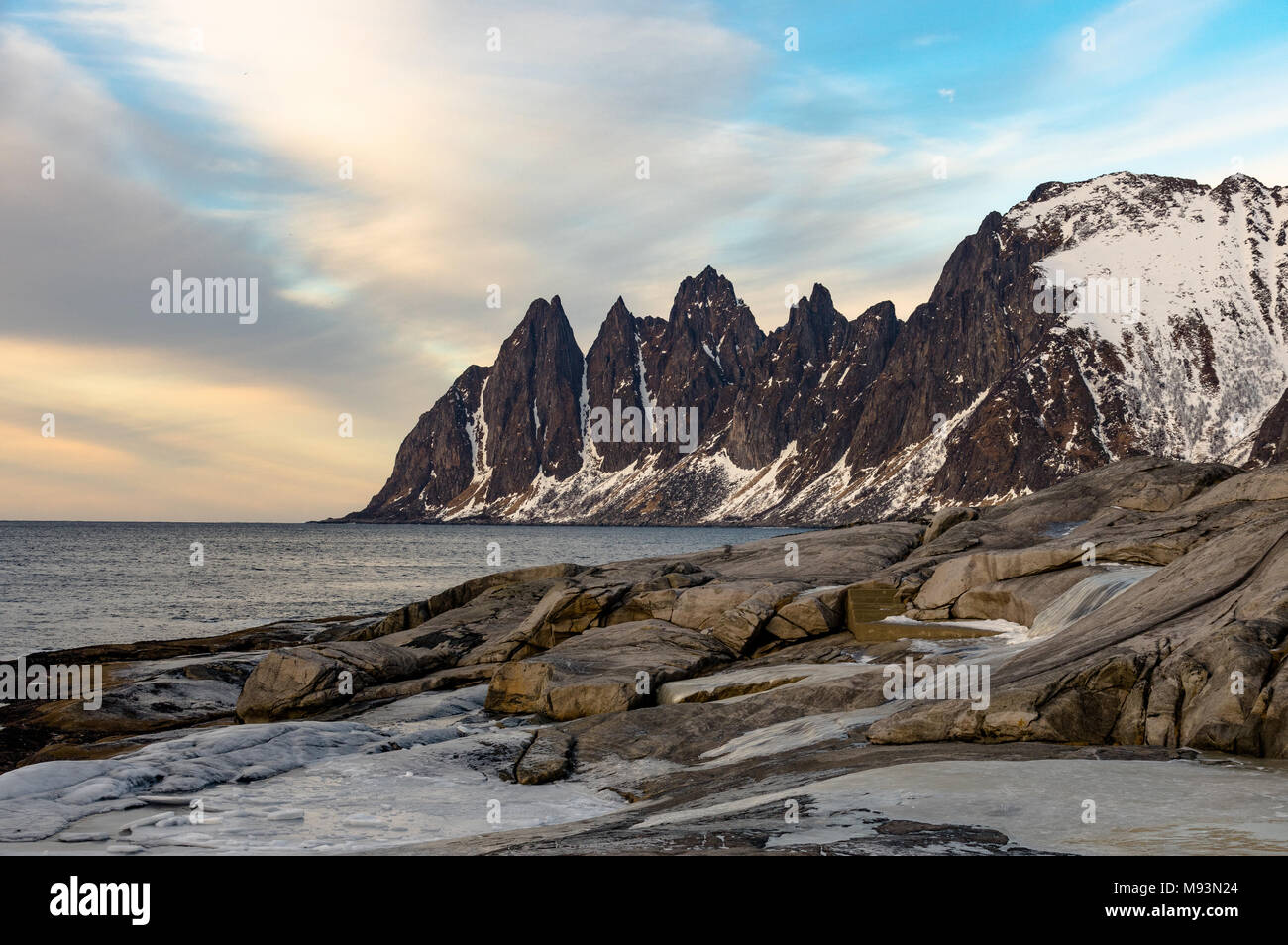Winter Fjord Landschaft Stockfotos und -bilder Kaufen - Alamy