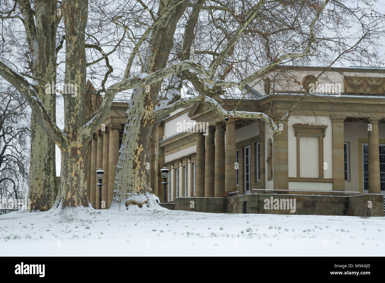 Der Rosensteinpark in Stuttgart-Germany mit Schnee. Nymphengruppe ...