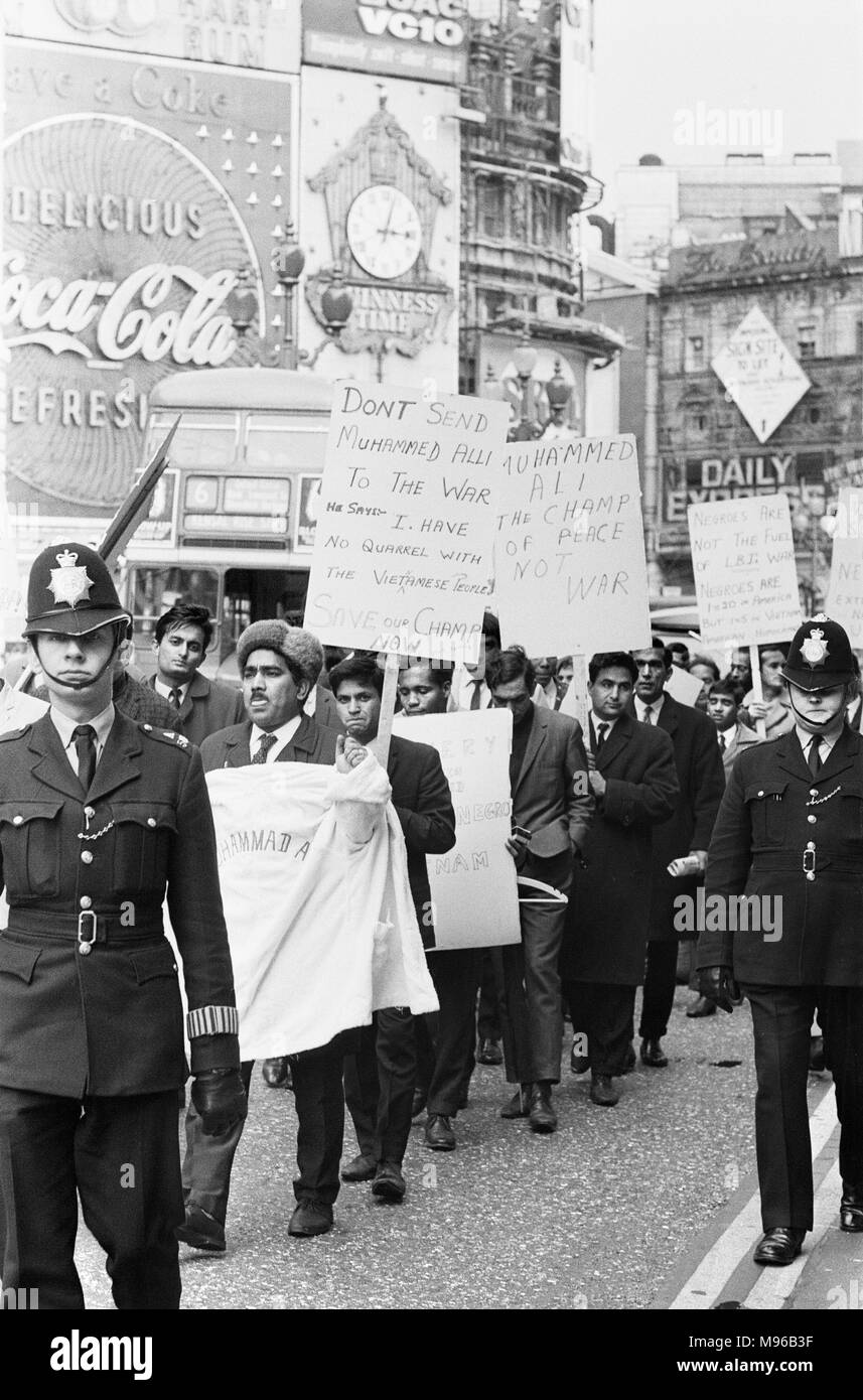 Vietnam Protest 1967 Stockfotos & Vietnam Protest 1967 Bilder - Alamy