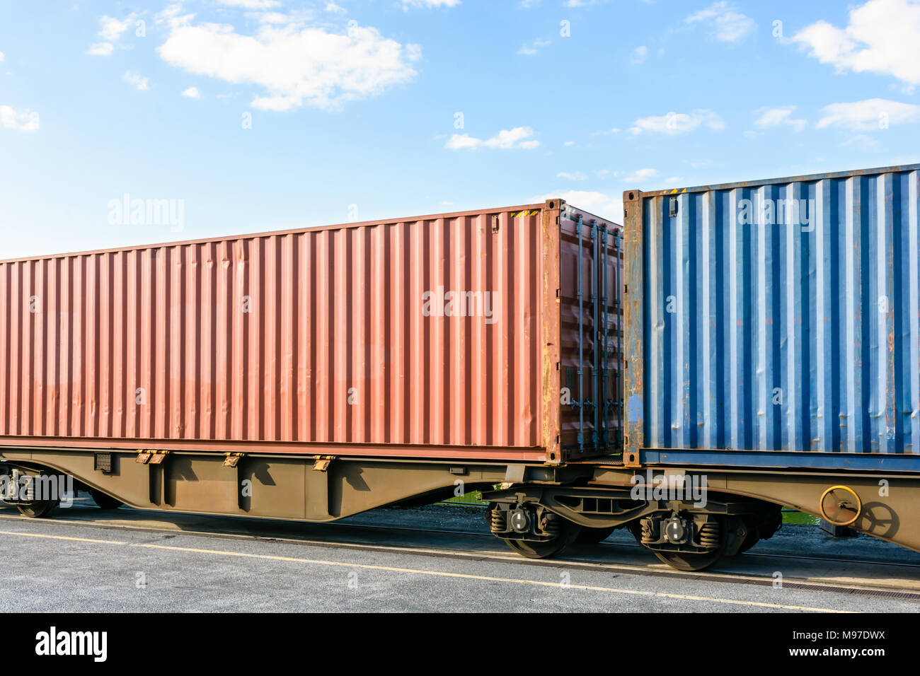 Flat container car -Fotos und -Bildmaterial in hoher Auflösung – Alamy