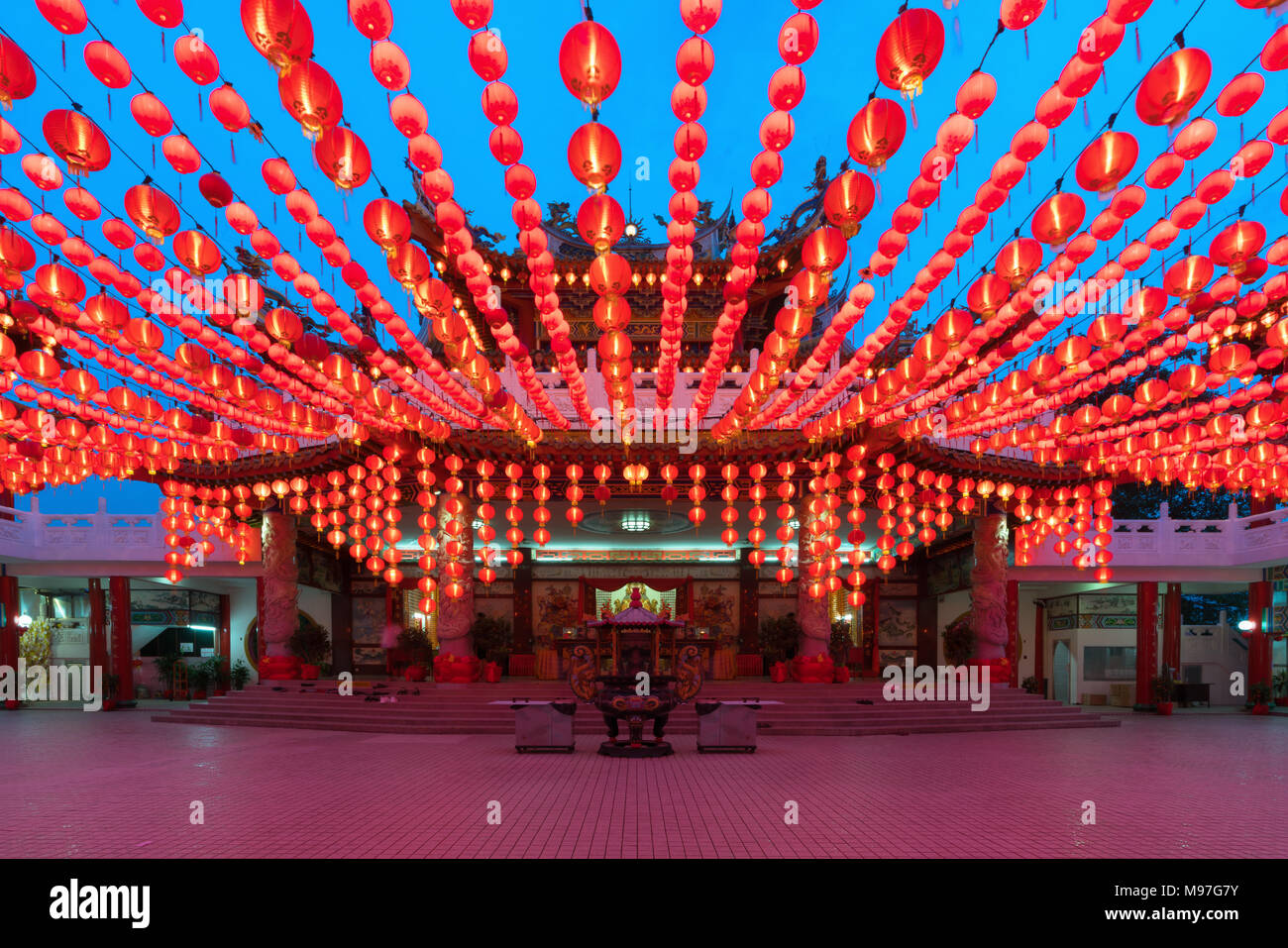 Rote Chinesische Laternen Stockfotos und -bilder Kaufen - Alamy