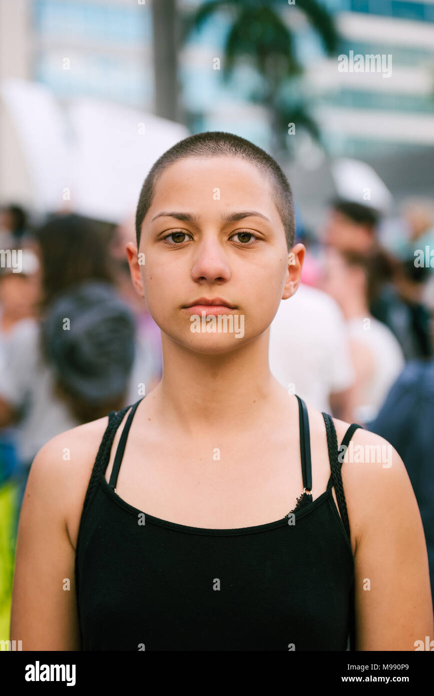 Portrait von Emma Gonzalez gleich nach ihrer legendären "ich Bs ...