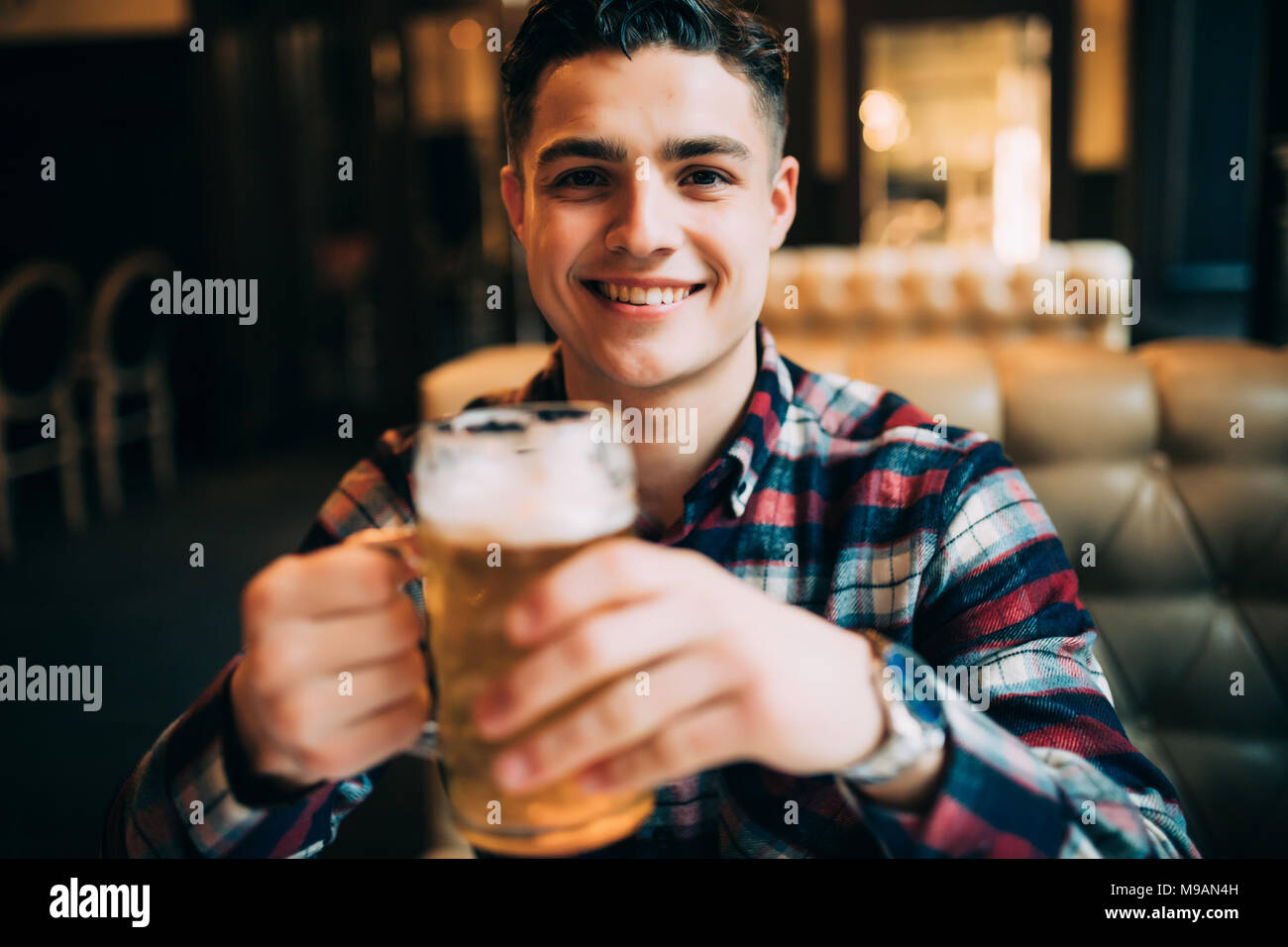 Geschlossener Pub Stockfotos und -bilder Kaufen - Alamy