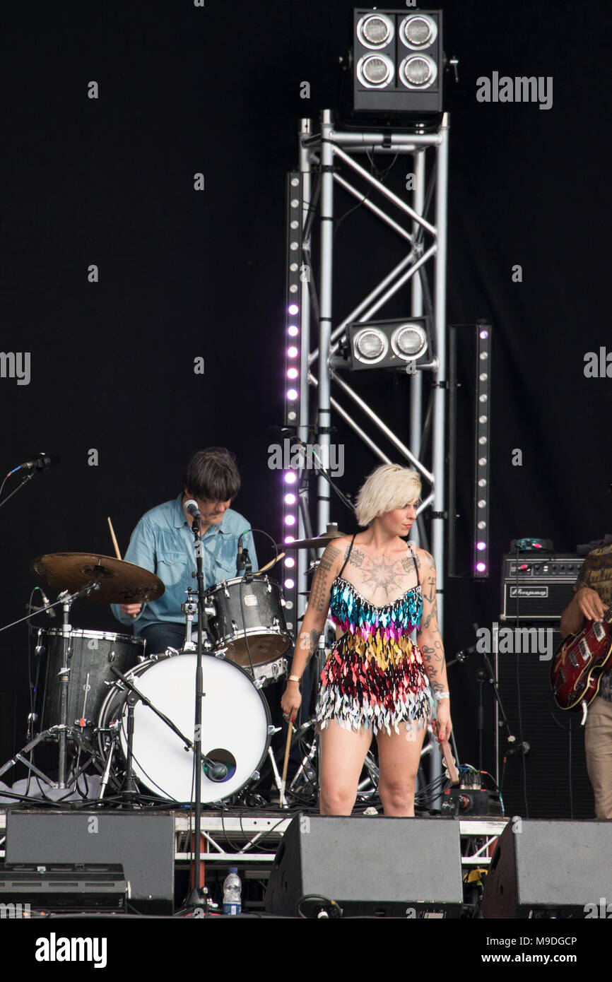 Schlagzeuger malcolm catto -Fotos und -Bildmaterial in hoher Auflösung ...