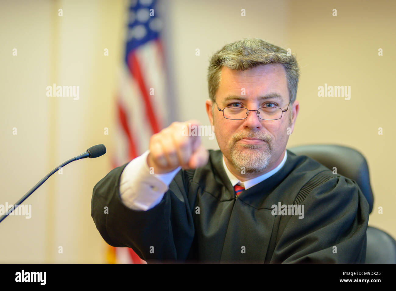 Richter in robe -Fotos und -Bildmaterial in hoher Auflösung – Alamy