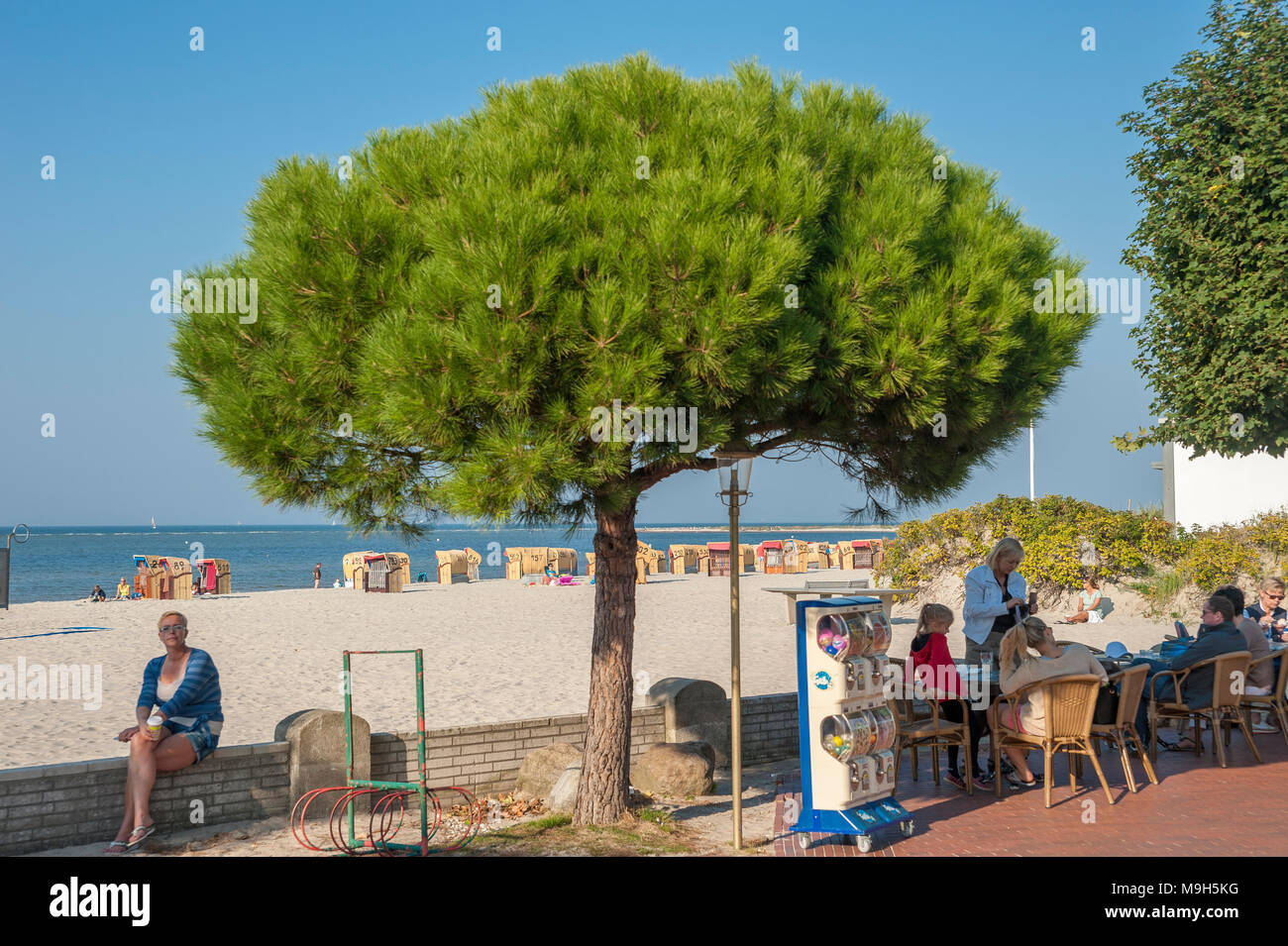 Strand und Strandpromenade, Laboe, Ostsee, Schleswig-Holstein ...