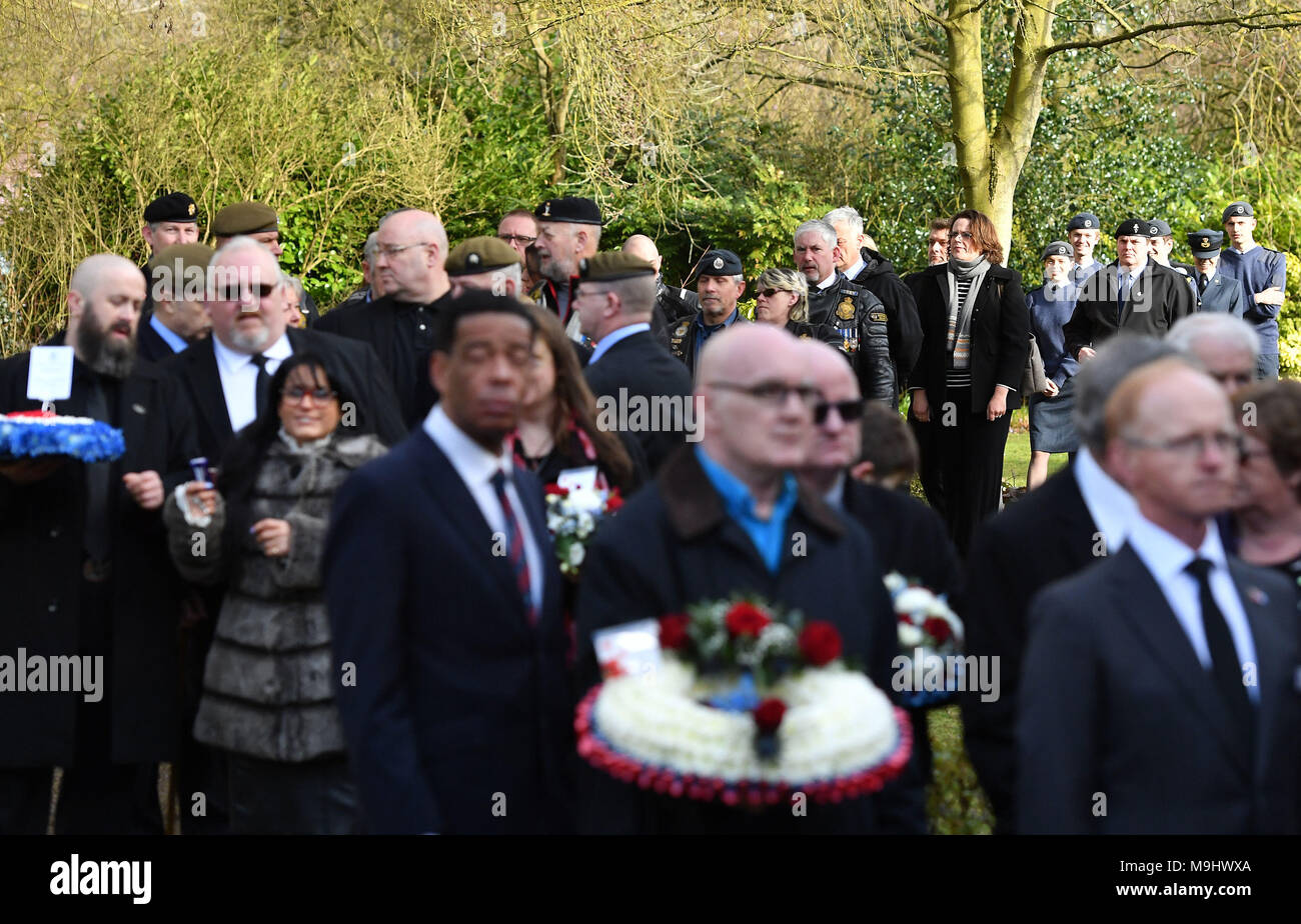 Keine trauernden -Fotos und -Bildmaterial in hoher Auflösung – Alamy