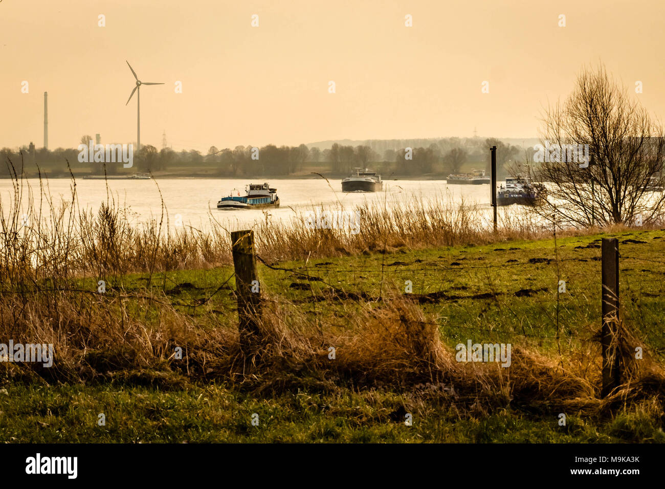 Niederrheinische landschaft -Fotos und -Bildmaterial in hoher Auflösung ...