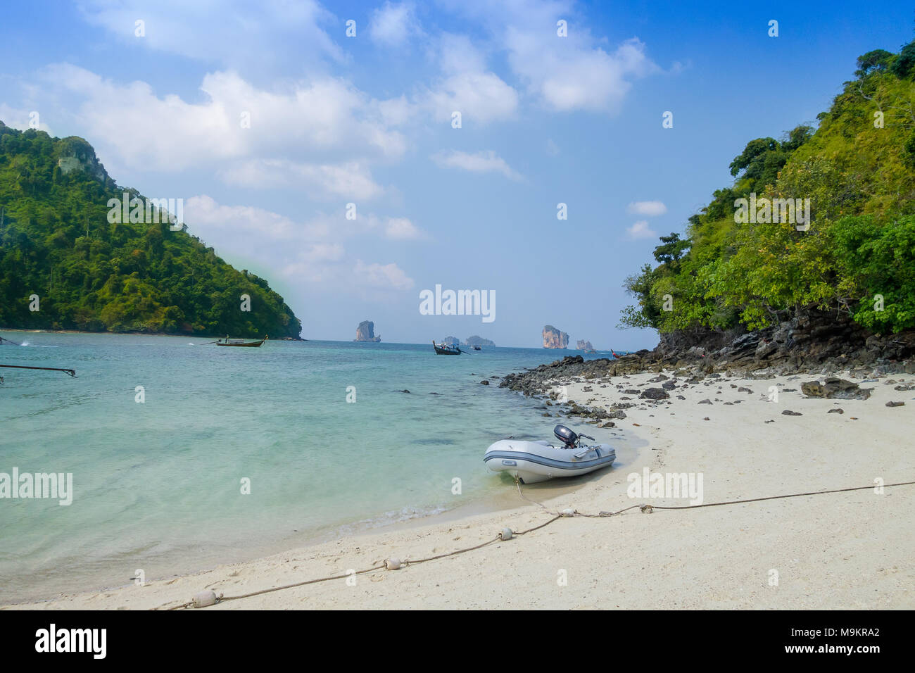 Aufblasbares huhn -Fotos und -Bildmaterial in hoher Auflösung – Alamy