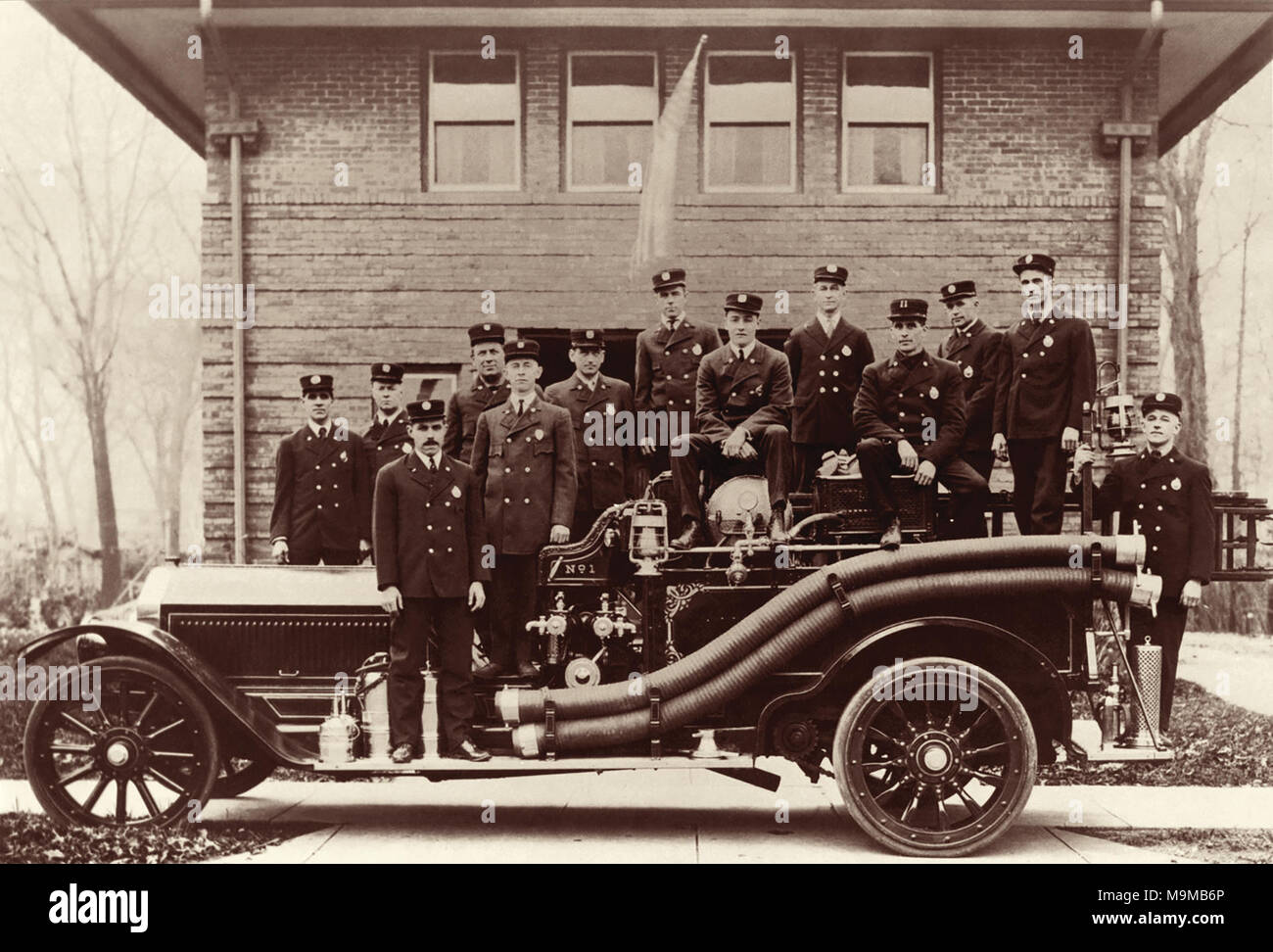 Feuerwehr 1920er jahre -Fotos und -Bildmaterial in hoher Auflösung – Alamy
