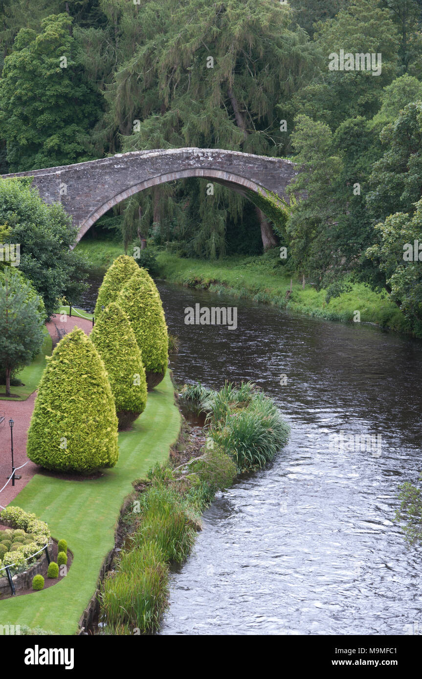 Auld brig -Fotos und -Bildmaterial in hoher Auflösung – Alamy