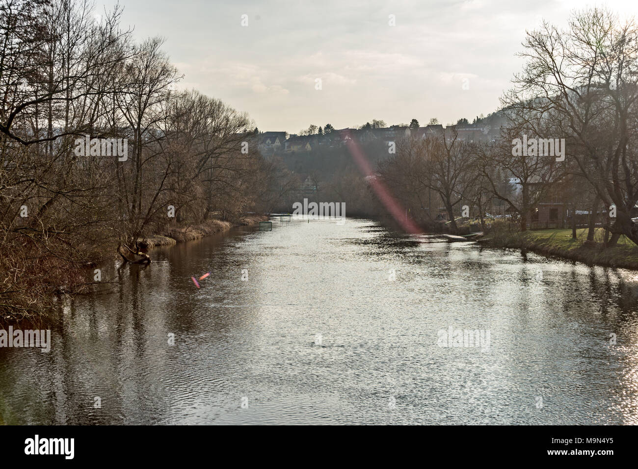 Flusslandschaft im winter an der saale -Fotos und -Bildmaterial in ...