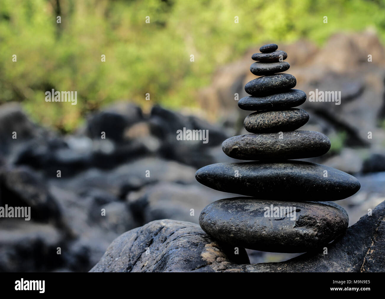Haufen von kieselsteinen -Fotos und -Bildmaterial in hoher Auflösung ...