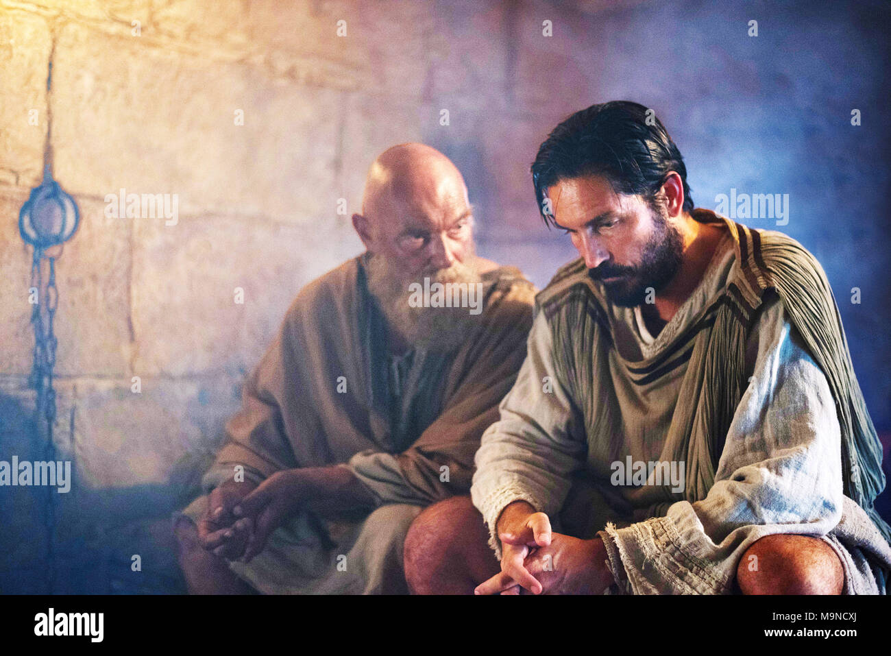 Paulus, Apostel Christi, von links: James Faulkner wie Paul, Jim ...