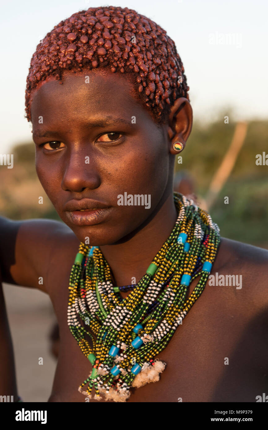 Mädchen 16 jahre -Fotos und -Bildmaterial in hoher Auflösung – Alamy