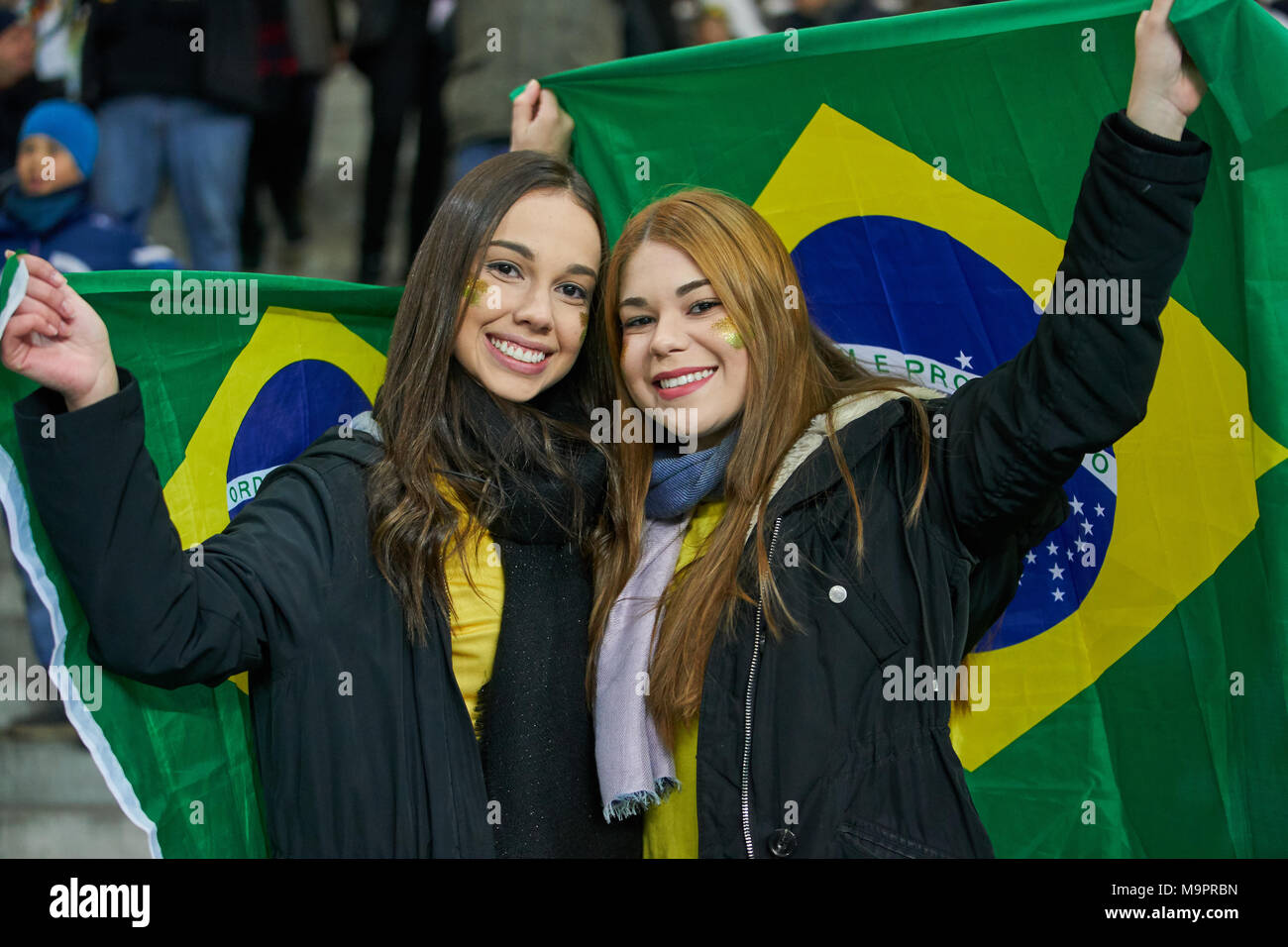 Berlin germany female football fans -Fotos und -Bildmaterial in hoher ...